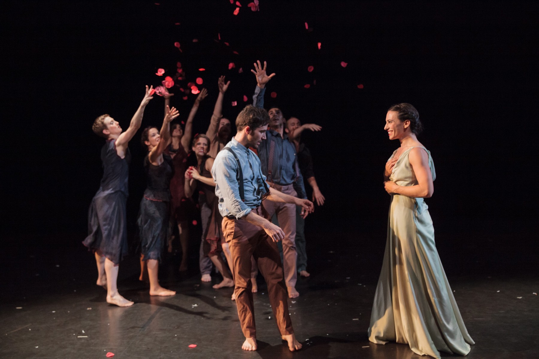 ADF Journal: Worlds collide in shows by Pilobolus, BODYTRAFFIC, Heidi ...