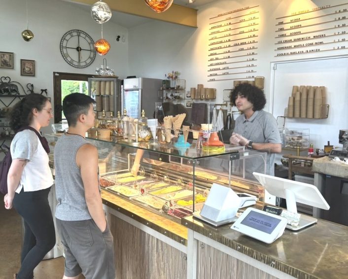 Serving Up Scoops, Persian Style