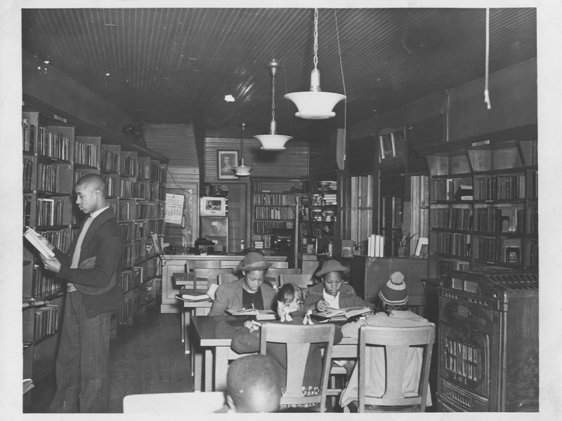 799 Books: The Story of The Stanford L. Warren Library